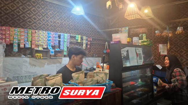 Sensasi Kuliner Tradisional: Nasi Bungkus Bambu Runcing Kini Hadir di ...