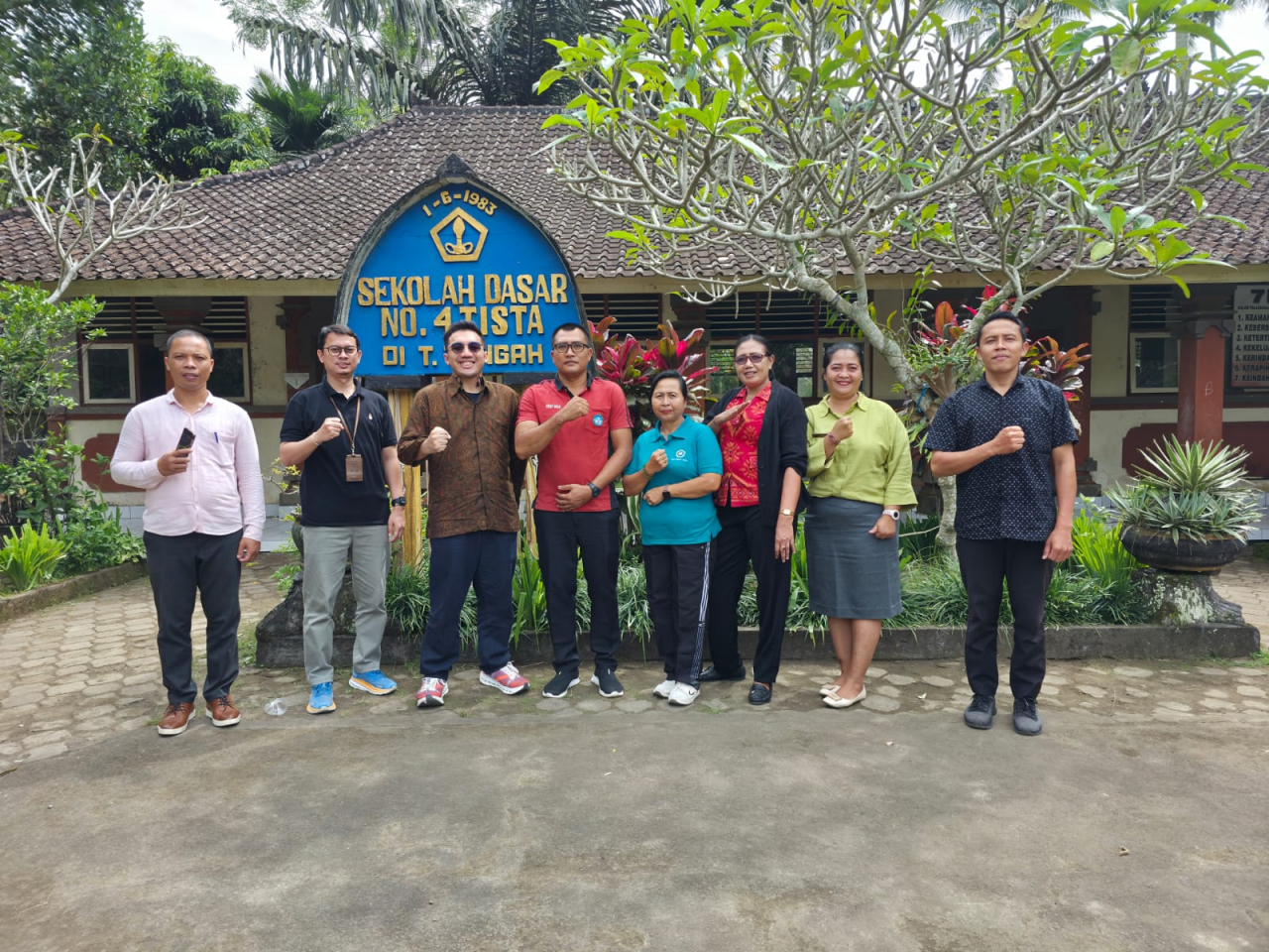 Aksi PLN untuk rakyat, PLN UIP JBTB Berikan Bantuan Sarana Prasarana Komputer untuk SDN 4 Tista